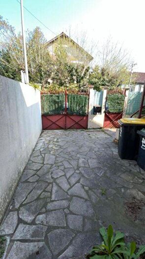 Maison à louer - Victor Hugo-Maurice Berteaux, Le Blanc-Mesnil - 3 pièces - 2 chambres