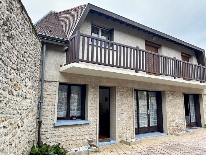 Maison 5 pièces à Vétheuil, à vendre