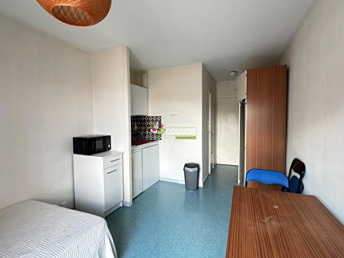 Clermont-Ferrand, Saint-Jacques : Appartement 1 pièce à louer