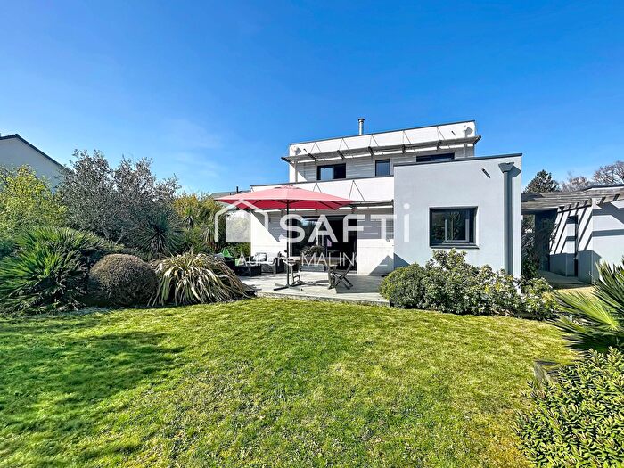 Maison à vendre - Orvault, Bourg, Secteur rural - 5 pièces - 3 chambres