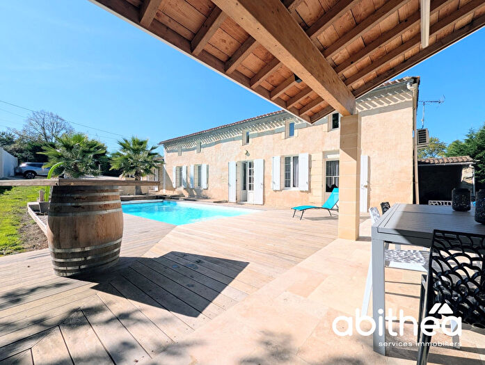 Maison à vendre - Saint-Ciers-dAbzac - 4 pièces - 3 chambres