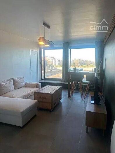 Appartement à louer - Bord de Marne, Champs-sur-Marne - 2 pièces - 1 chambre