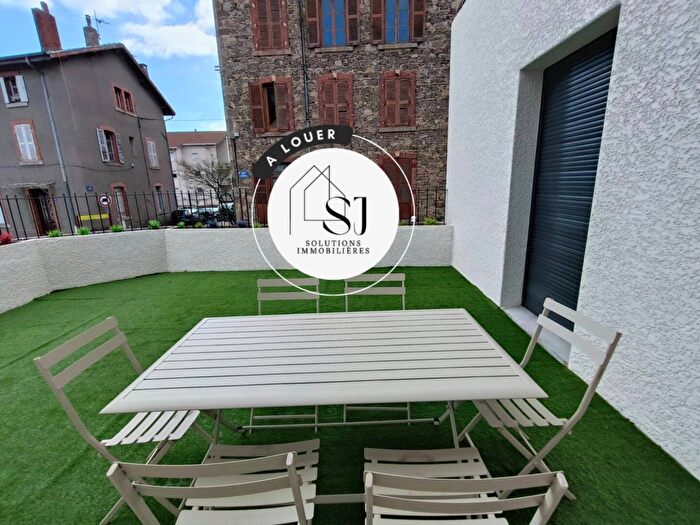 Bourg-Argental : Appartement 3 pièces à louer