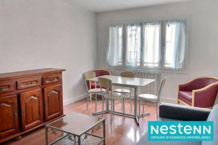 Appartement à louer - Gratte Ciel, Villeurbanne - 3 pièces - 2 chambres