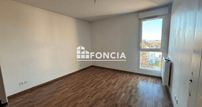 Appartement à vendre - Décines-Charpieu, Centre-ville - 2 pièces - 1 chambre