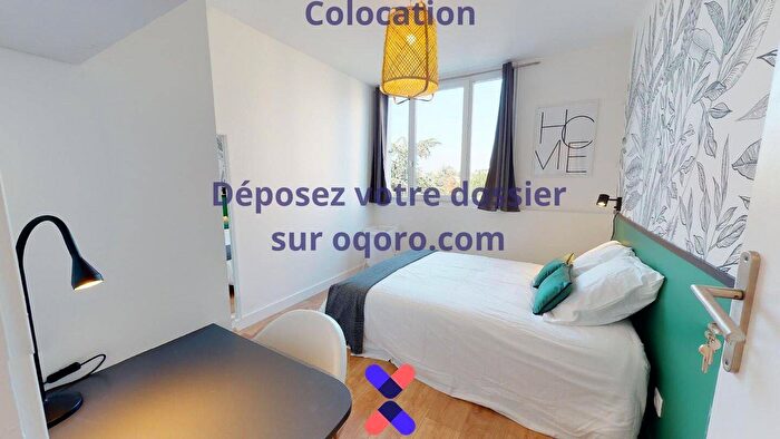 Appartement à louer - Les Essarts, Bron - 6 pièces - 5 chambres