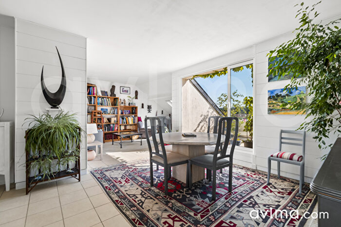 Appartement à vendre - Saint-Nom-la-Bretèche - 6 pièces - 4 chambres