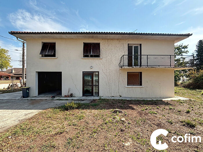 Maison à vendre - Trie-sur-Baïse - 7 pièces - 5 chambres