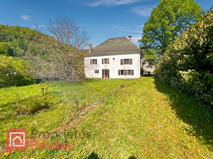 Maison 9 pièces à vendre à Soulce-Cernay