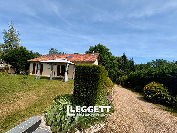 Saint-Estèphe : Maison 8 pièces à vendre