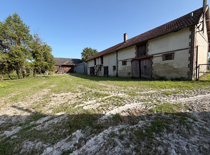 Maison 1 pièce à vendre à Marigny-le-Châtel