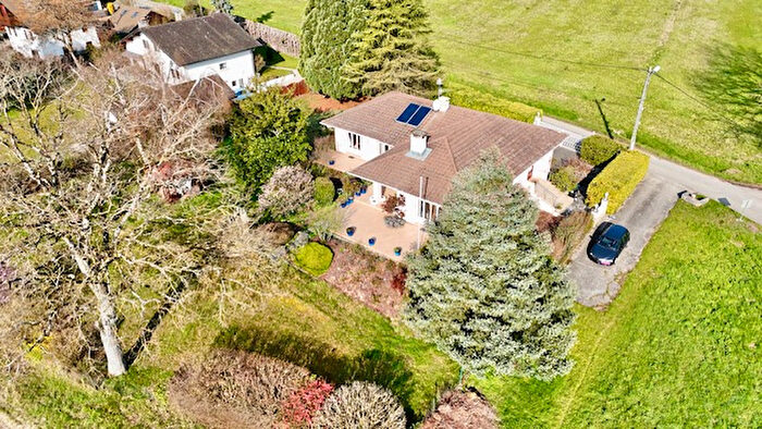 Maison 6 pièces à Sauverny, à vendre