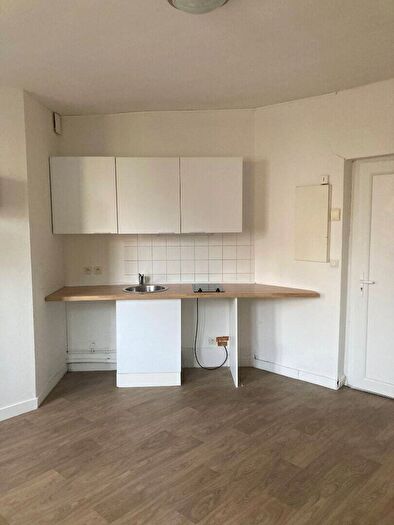 Appartement à louer - Centre Ville-Cathédrale-Marché-Grande Île-Clos Godet, Meaux - 2 pièces - 1 chambre