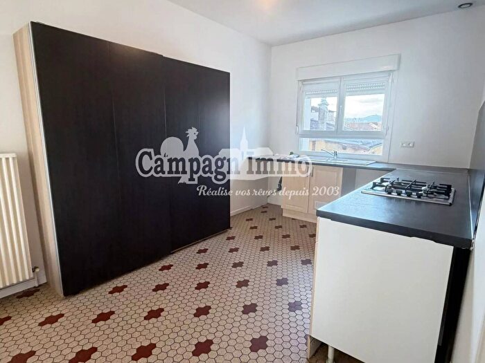 Maisons à vendre et appartements à louer - 3