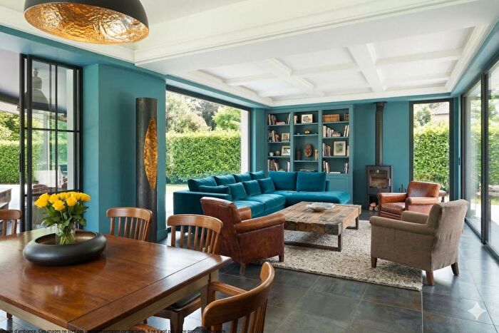 Appartement à vendre - Saint-Rémy-lès-Chevreuse - 4 pièces - 3 chambres