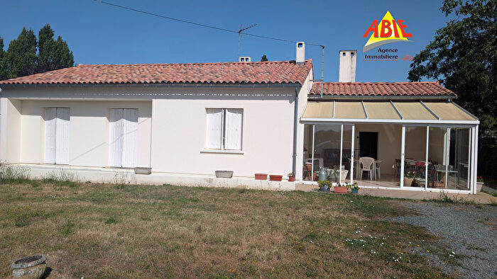Maison 4 pièces à Damvix, à vendre