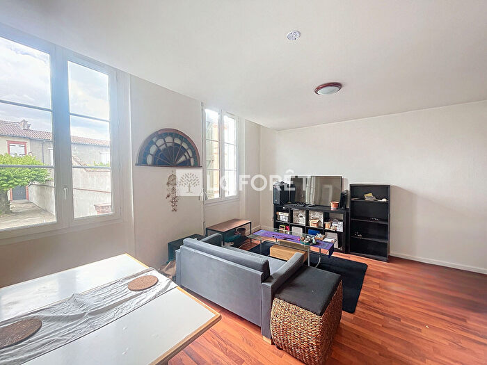 Appartement à vendre - Castelsarrasin, Centre-ville - 2 pièces - 1 chambre