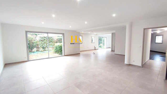 Appartement à vendre - Saint-Donat-sur-lHerbasse - 4 pièces - 3 chambres