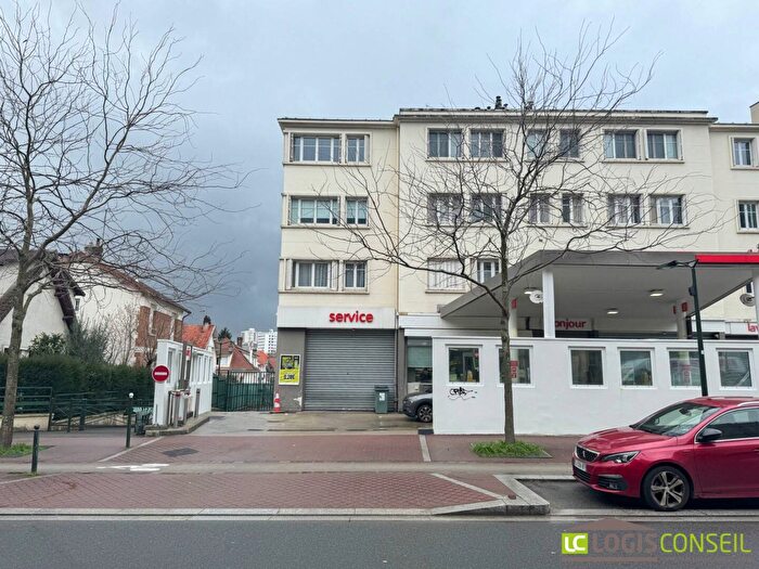 Appartement à louer - Le Port Galand, Bourg-la-Reine - 3 pièces - 2 chambres