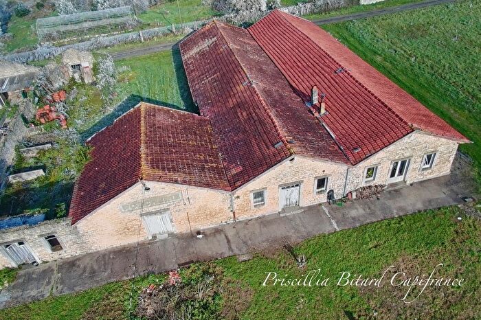 Maison à vendre - Bords - 8 pièces - 5 chambres