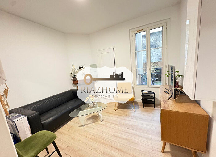 Appartement à vendre - Saint-Ouen, Rosiers, Les Puces - 2 pièces - 1 chambre