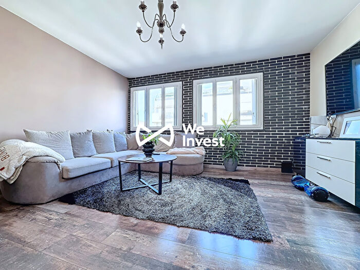 Appartement à vendre - Pau, Centre-ville - 3 pièces - 2 chambres