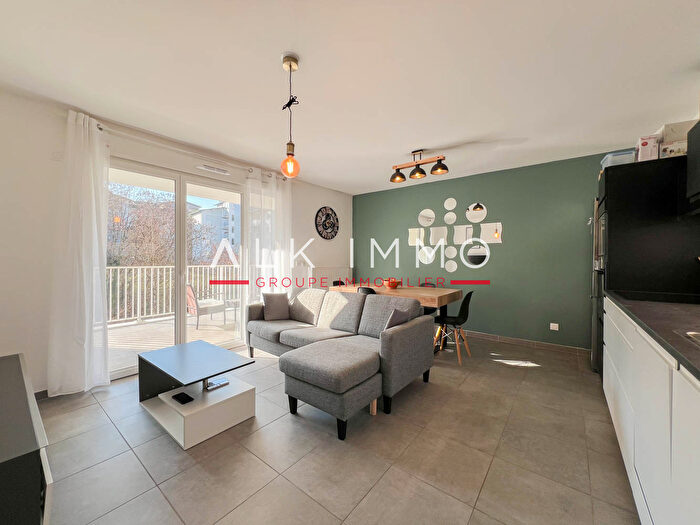 Appartement à vendre - Seynod, Centre-ville - 3 pièces - 2 chambres