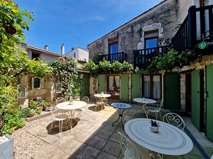 Eymet : Maison 10 pièces à vendre