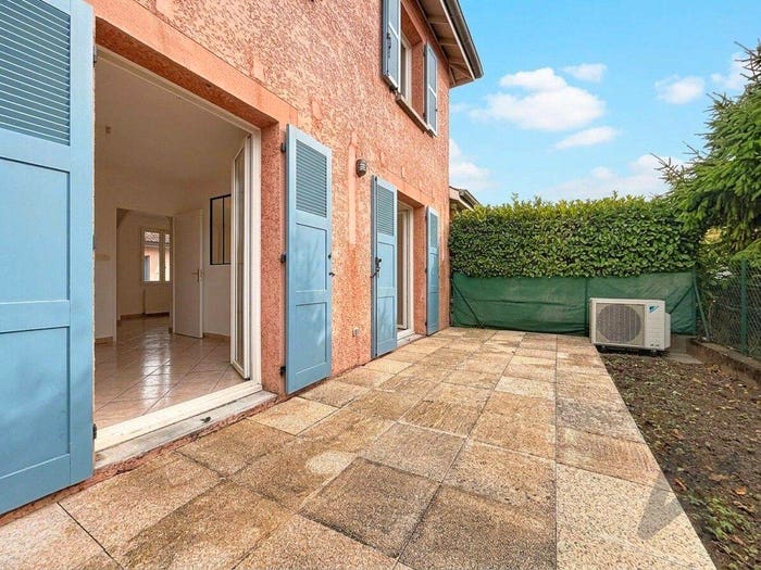 Appartement 4 pièces à Saint-Pierre-la-Palud, à louer