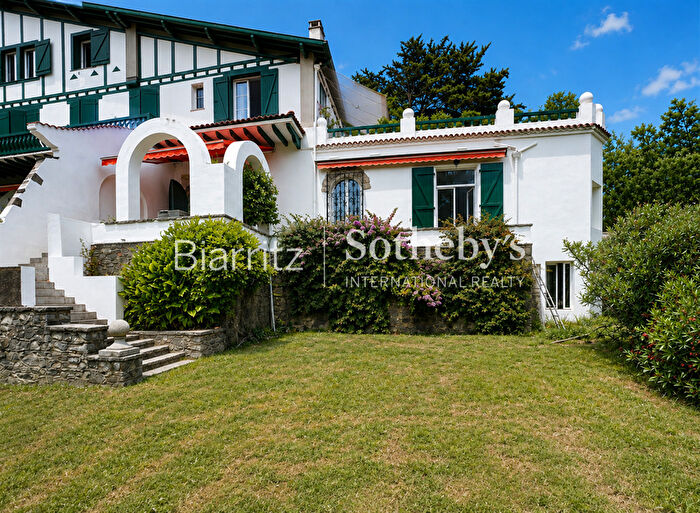 Appartement 6 pièces à Biarritz, Larrepunte, République, à vendre
