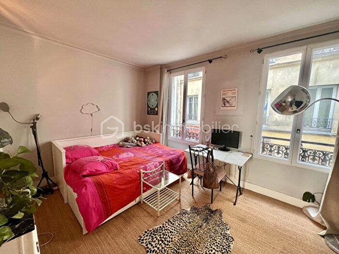 Paris 18ème, Montmartre, Sacré Coeur, Abbesses - Appartement 2 pièces à vendre