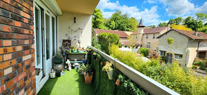 Appartement à vendre - Méry-sur-Oise - 3 pièces - 2 chambres