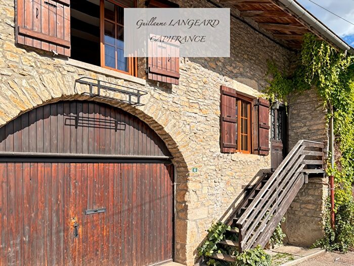 Maison 6 pièces à vendre à Thoirette