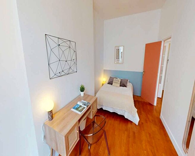 Appartement à louer - Vivienne-Gaillon, Paris ème arrondissement - 5 pièces - 5 chambres