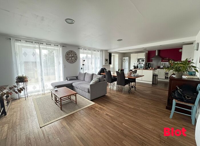 Maison à vendre - Guichen - 6 pièces - 4 chambres