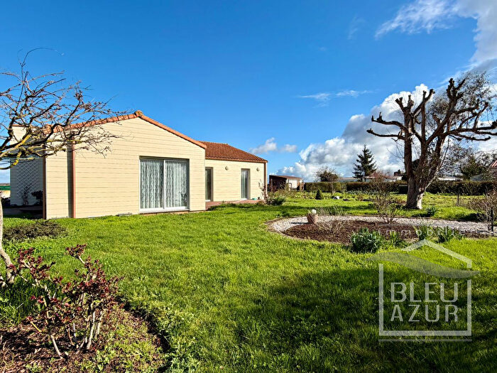 Maison à vendre - Nalliers - 5 pièces - 3 chambres