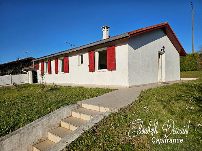 Maison 4 pièces à vendre à Urt