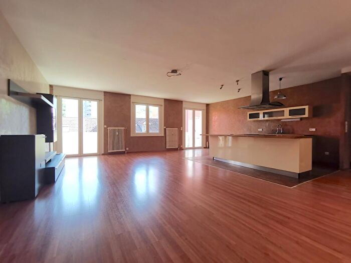 Appartement à vendre - Bellegarde-sur-Valserine - 4 pièces - 3 chambres