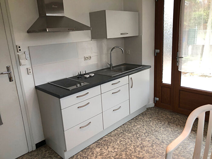 Aix-les-Bains, Est : Appartement 2 pièces à louer