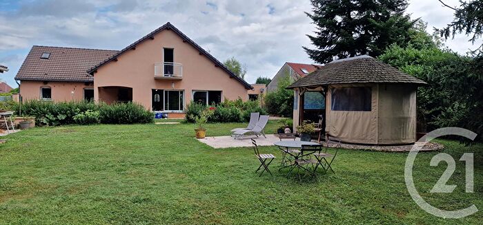 Maison à vendre - Abergement-la-Ronce - 6 pièces - 5 chambres