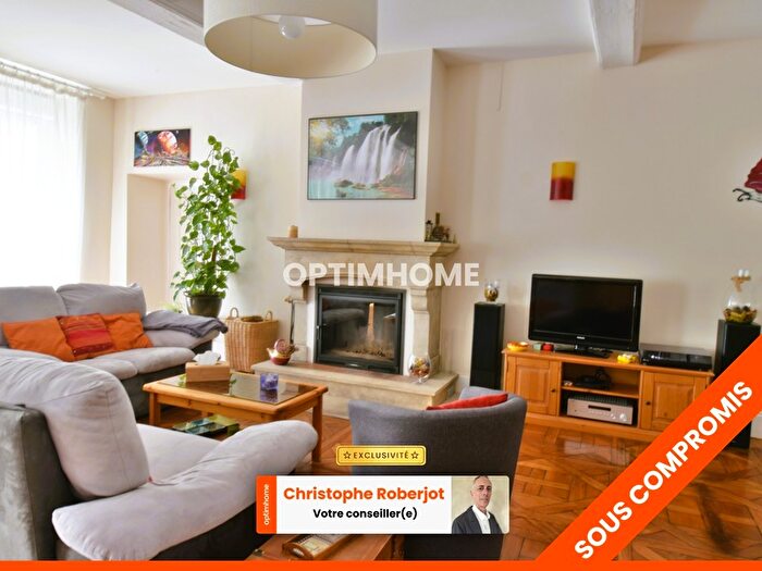 Appartement à vendre - Chalon-sur-Saône, Centre-ville - 6 pièces - 4 chambres