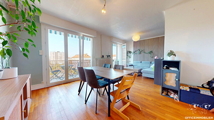 Besançon, Palente, Orchamps, Saragosse, Vaîtes : Appartement 4 pièces à vendre