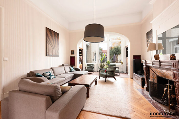 Maison à vendre - Roubaix - 9 pièces - 8 chambres