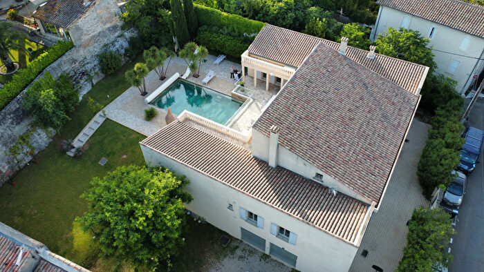 Maison à vendre - Nîmes, Tour Magne - 8 pièces - 5 chambres