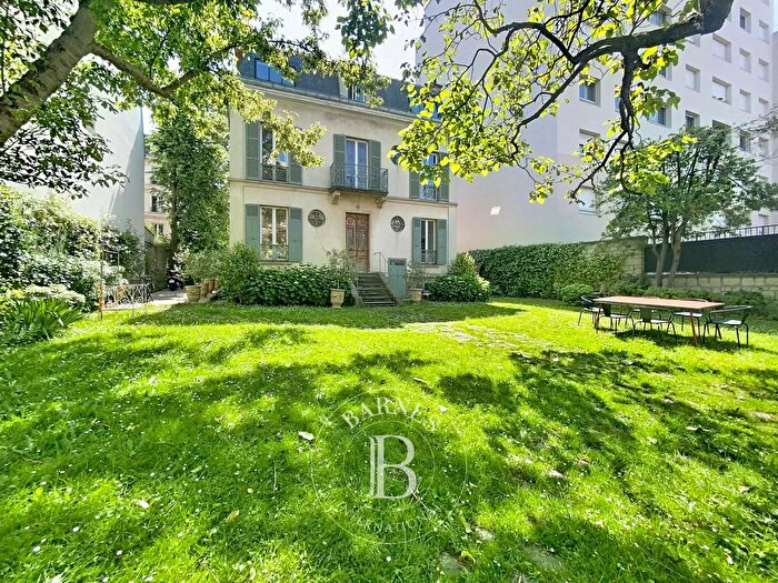 Appartement 7 pièces à louer à Bois-Colombes