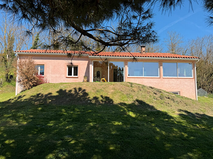 Maison à vendre - Martres-Tolosane - 5 pièces - 4 chambres