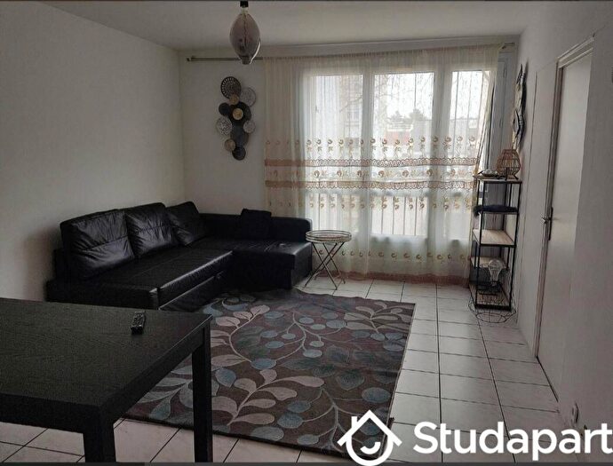 Anjou, Les Ulis - Appartement 1 pièce à louer