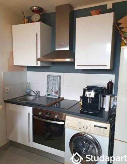 Appartement à louer - Est, Dardilly - 1 pièce