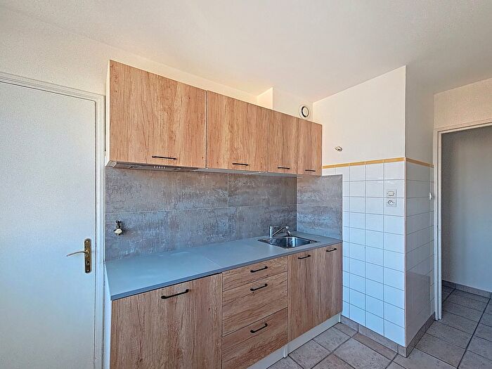 Bourgoin-Jallieu, Champaret, Boussieu : Appartement 2 pièces à vendre