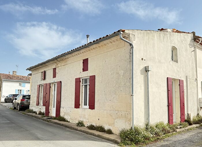 Maison à vendre - Mortagne-sur-Gironde - 5 pièces - 3 chambres
